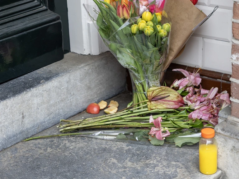 Vrouw dood gevonden in Amsterdam, partner opgepakt