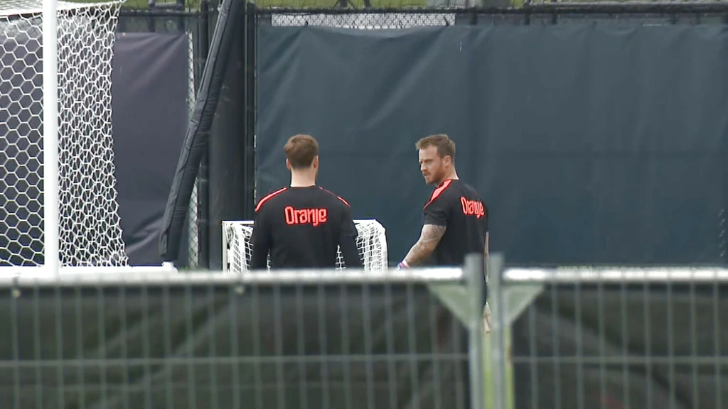Keeper Verbruggen ontbreekt opnieuw op training Oranje