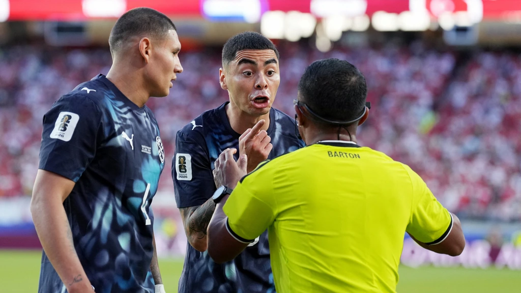 Bondscoach Paraguay laakt rood om hand voor mond: 'Vrees dat voetbal z ...