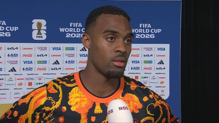 Van Dijk vond inzakken niet gek: 'Hielden het goed dicht' • Oranje gaf ...