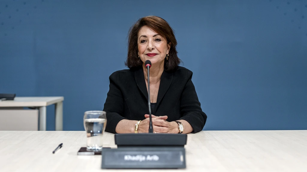 Oud-Kamervoorzitter Khadija Arib getuigt voor enquêtecommissie Corona