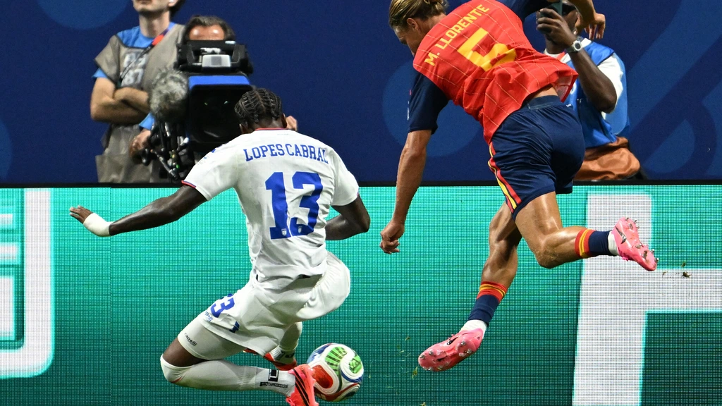 Rotterdammer Lopes Cabral blinkt uit tegen Spanje