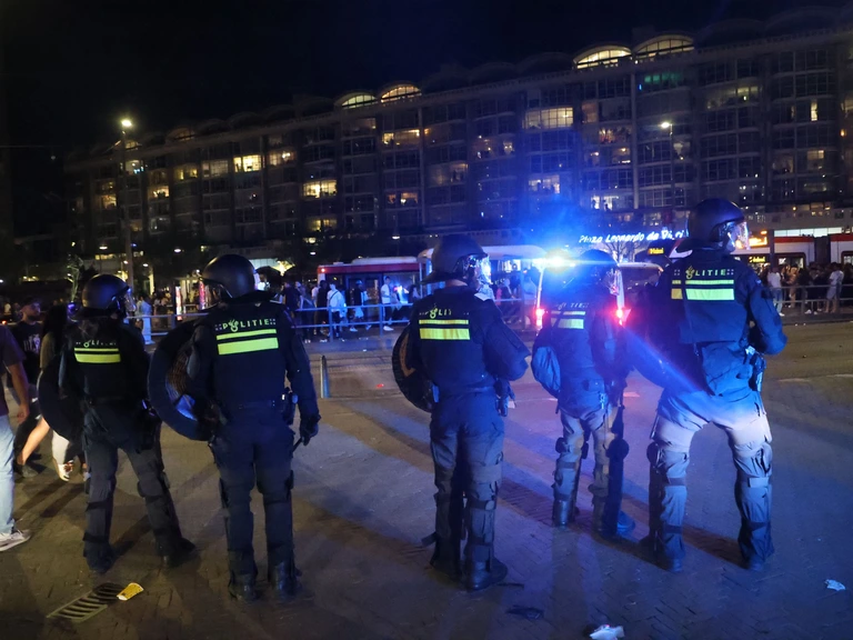 Vier aanhoudingen na onrustige avond Scheveningse boulevard