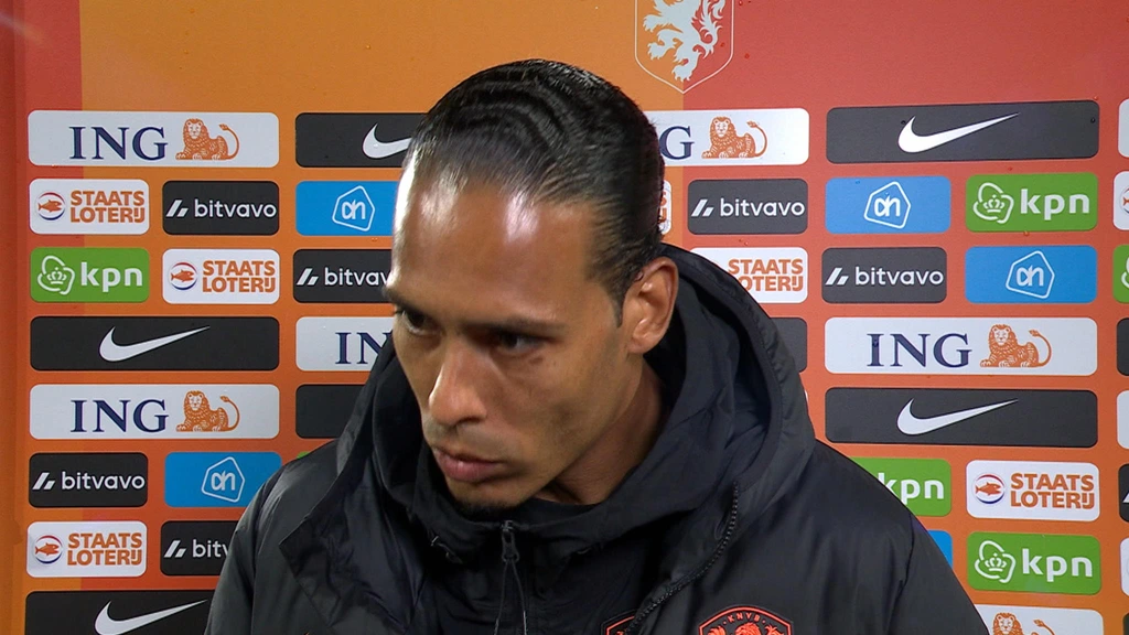 Van Dijk wist niets van ontslag Slot: 'De beslissing was al genomen'