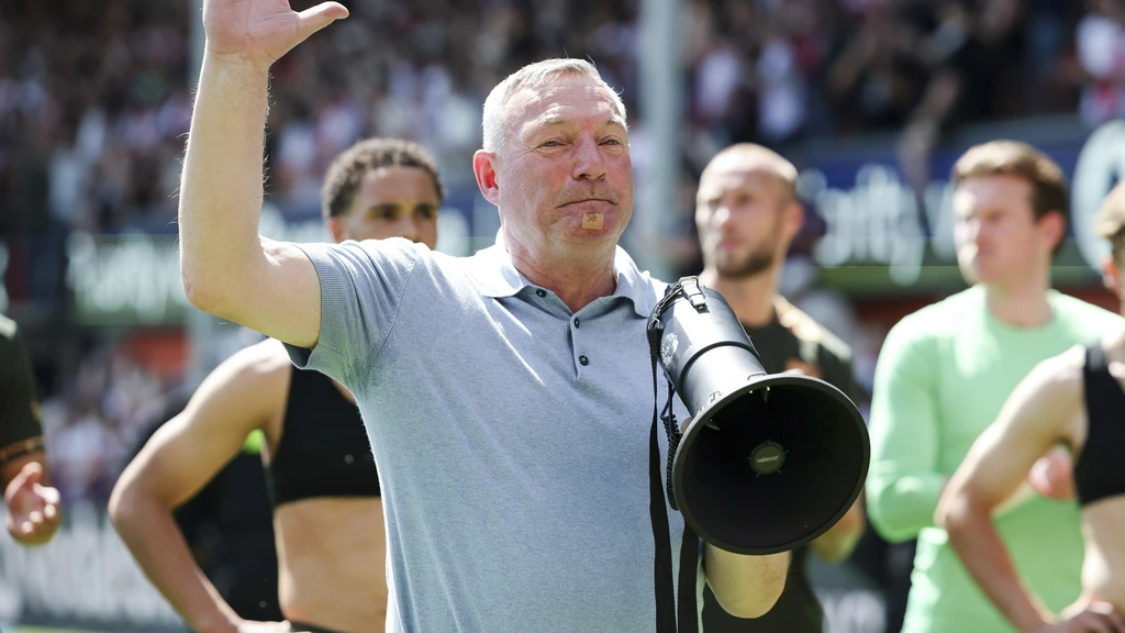 Trainersloopbaan Jans zit erop: 'Ik heb al AOW'
