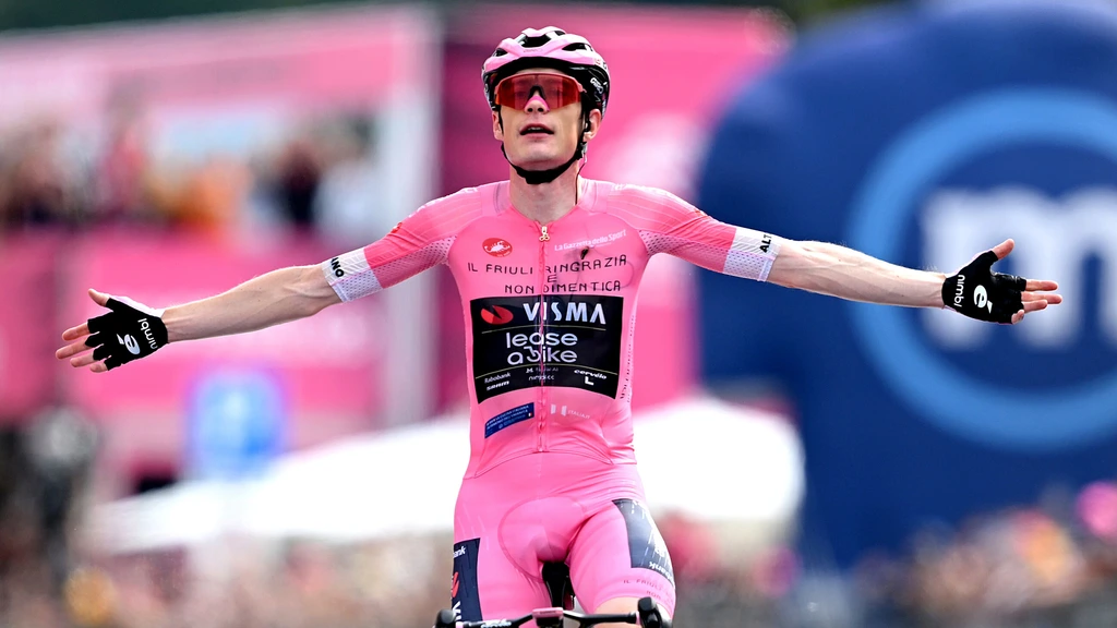 Arensman 'supertrots' op vierde plek • Ferguson valt uit na crash in ...