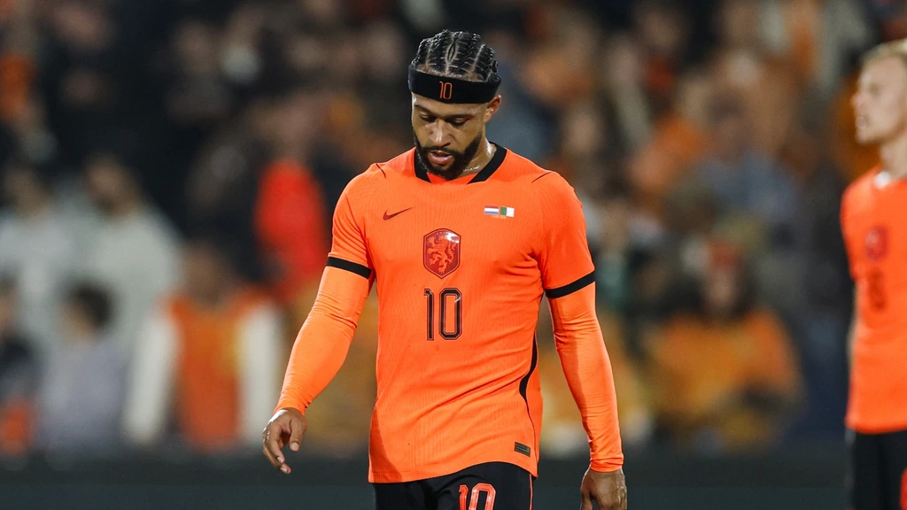 Oranje verliest met 0-1 van Algerije • Hadj Moussa scoorde prachtig