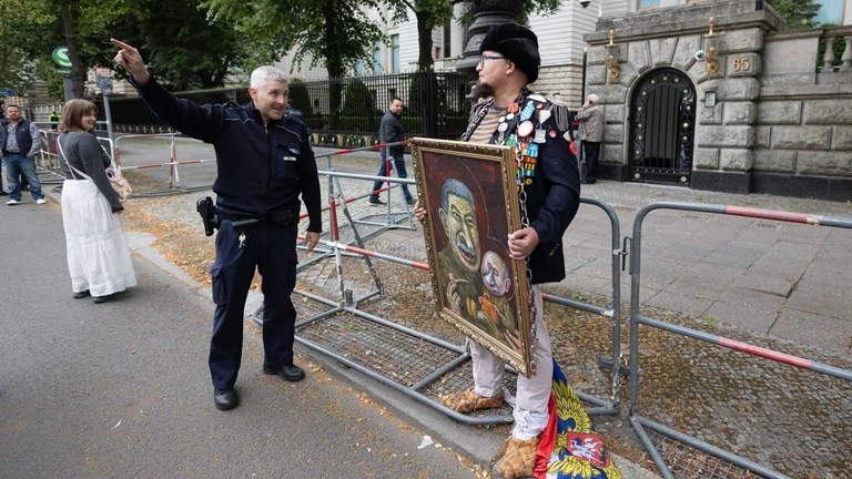 Polen arresteert verdachte in moordzaak Russische kunstenaar
