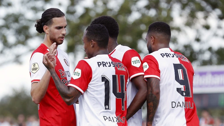 Feyenoord te sterk voor Club Brugge, Wellenreuther keert twee strafschoppen