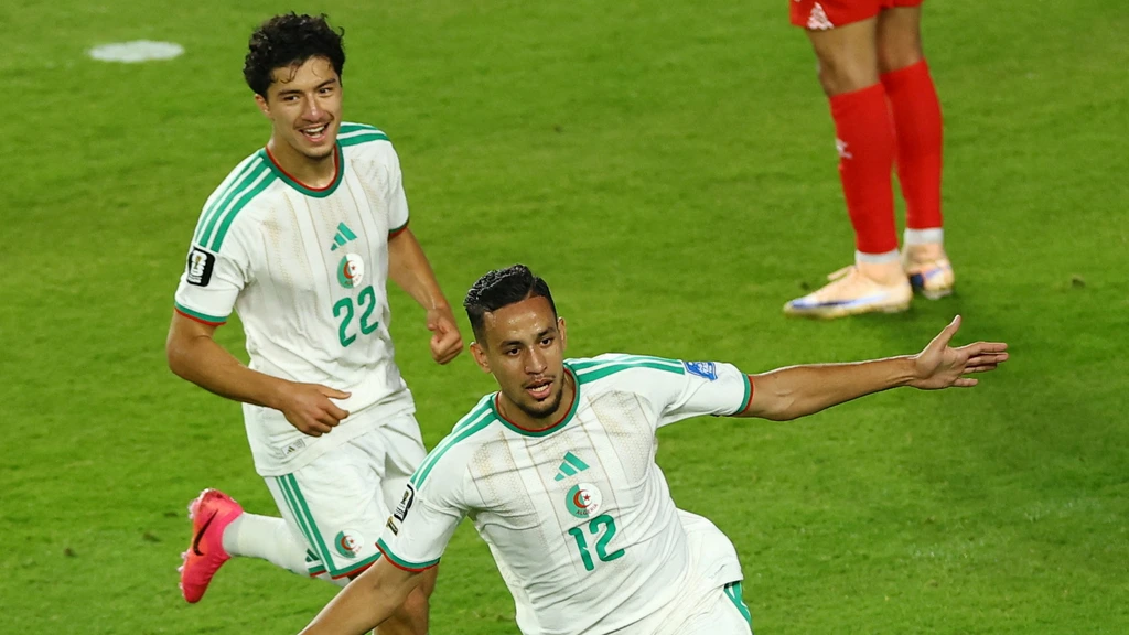 Algerije verslaat Jordanië, dat uitgeschakeld is • Algerije en ...
