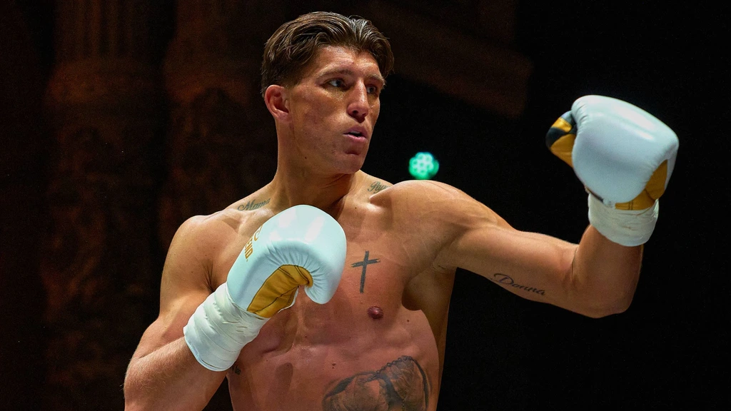 Bokssensatie Kraus slaat tegenstander razendsnel knock-out en pakt ...